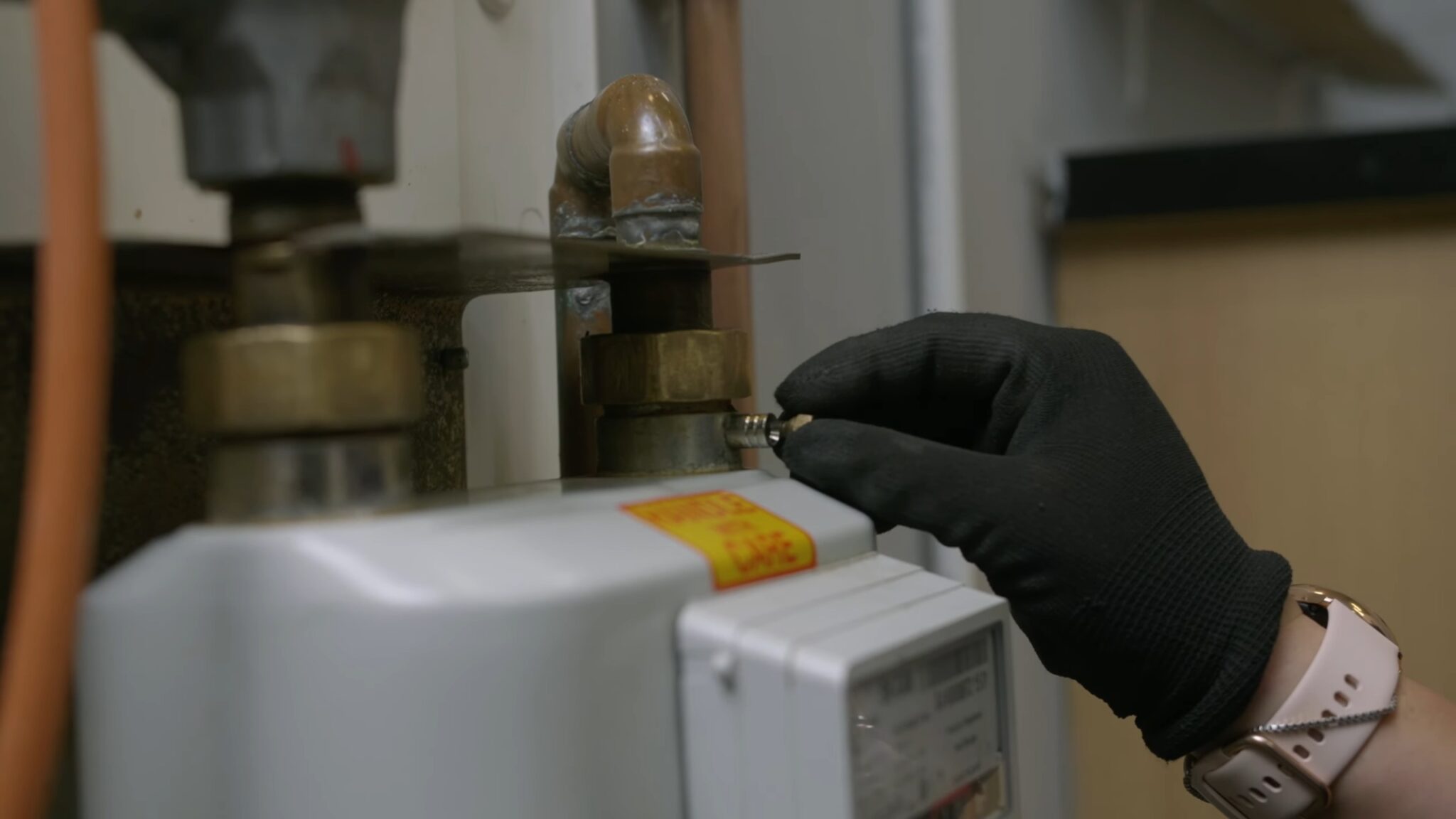 How to Carry out A Tightness Test with A Gas Test Gauge? - Unveiled ...